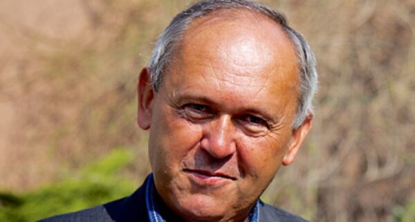 Prof. Miroslav Strnad: od rostlin bychom se měli učit | Jediný ...